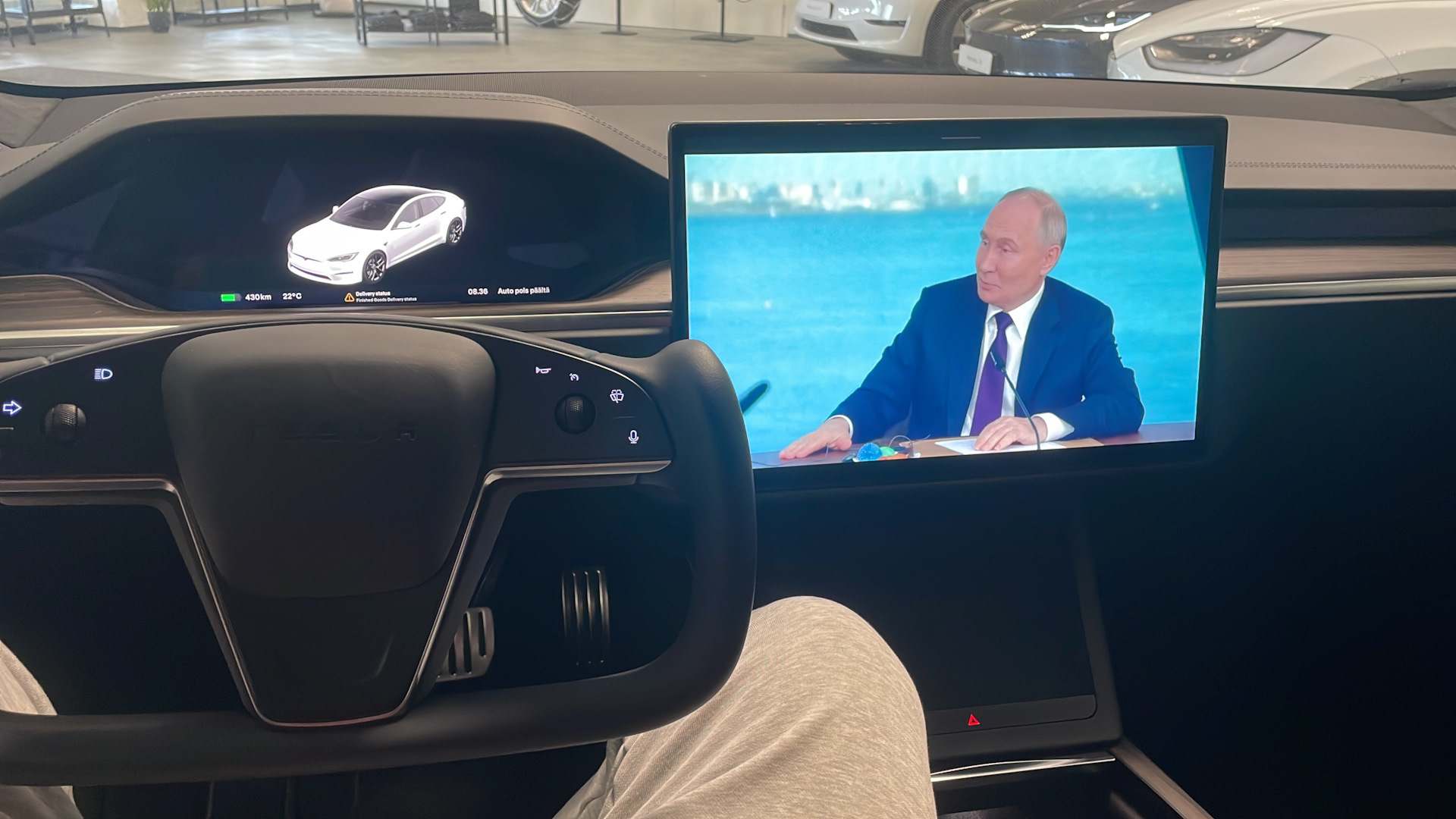 Что ты такое? Новый эскортный мотоцикл Aurus Merlon — «Мототехника» на DRIVE2