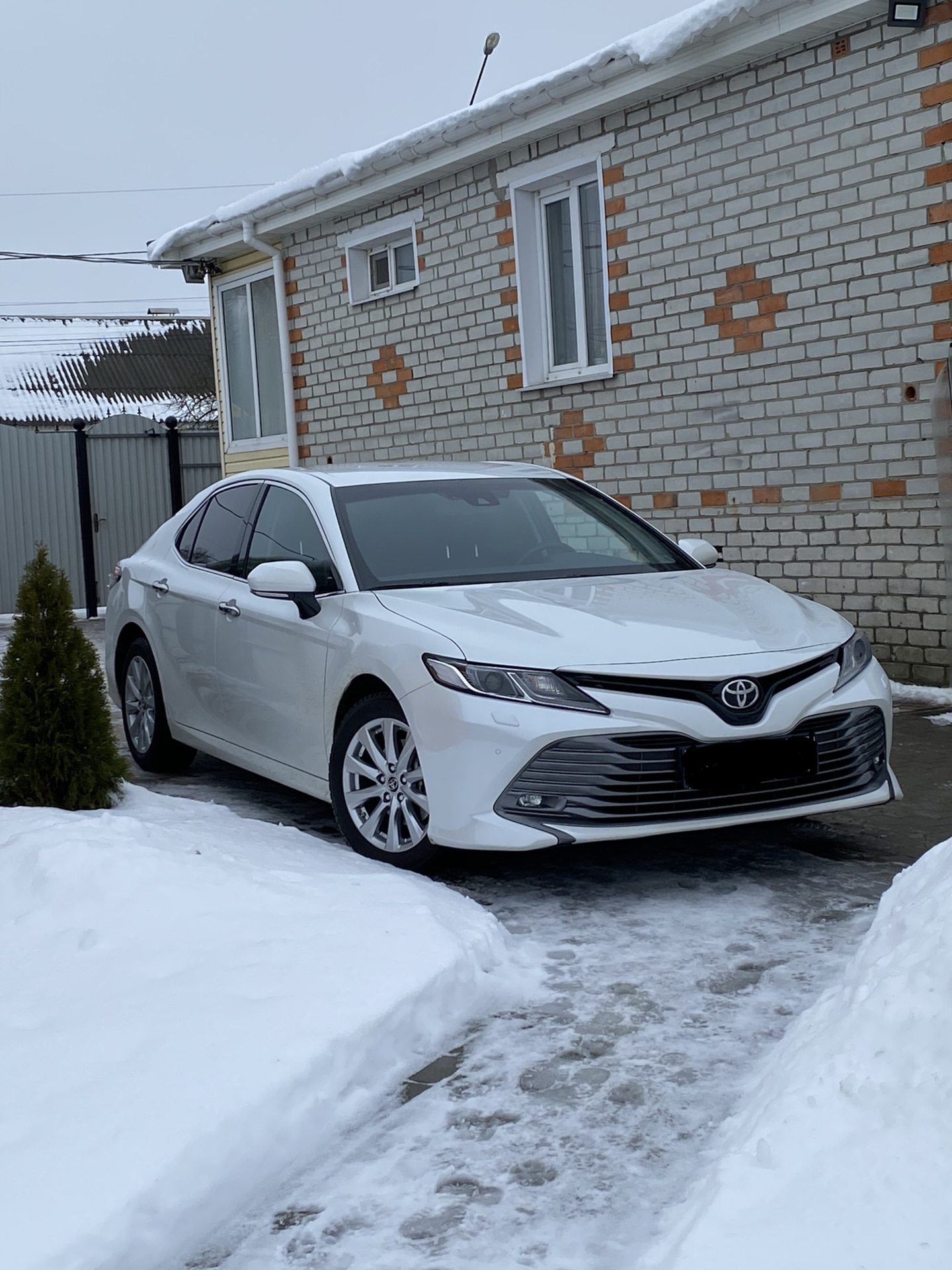 Может есть у кого фото авто на 215/60 R17? — Toyota Camry (XV70), 2 л ...