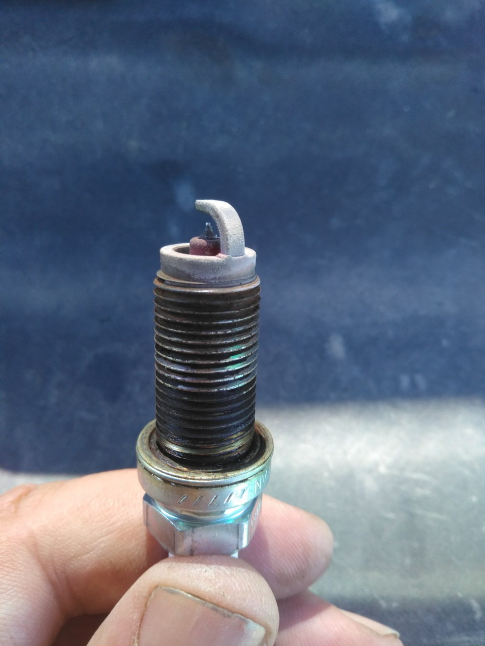 Cвечи зажигания Mitsubishi 1822A085. — Mitsubishi ASX, 1,6 л, 2010 года ...