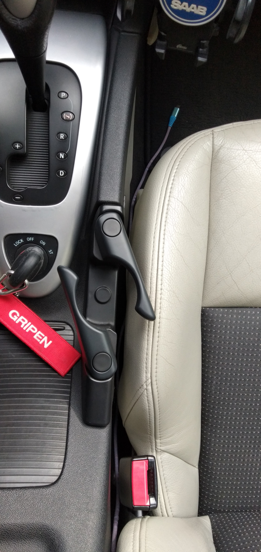 Подстаканник SmartSlot — Saab 9-3 (2G), 2 л., 2003 года | аксессуары ...