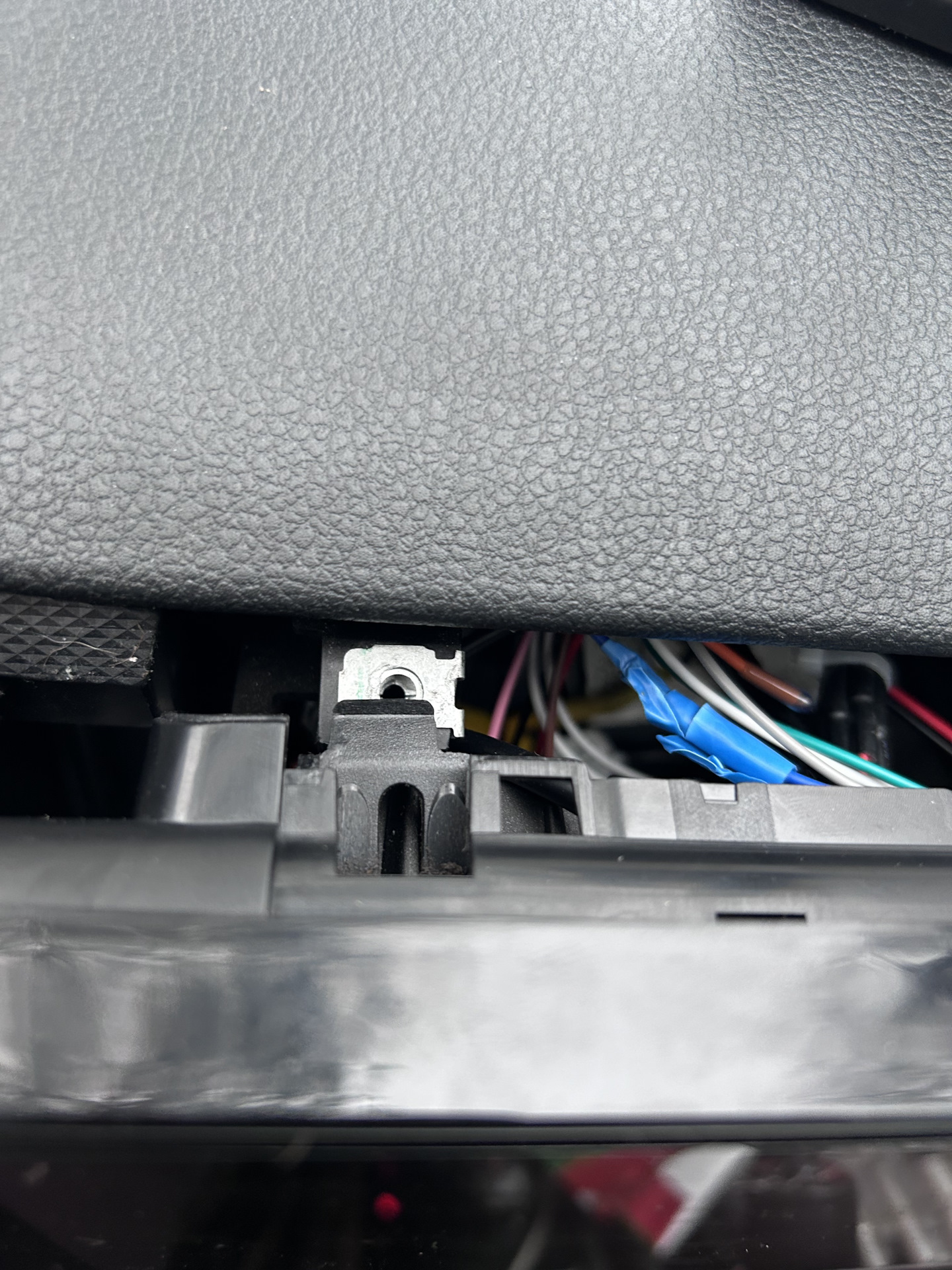 teyes cc3 2k 6/128 проблемы с установкой — Volkswagen Polo liftback, 1 ...