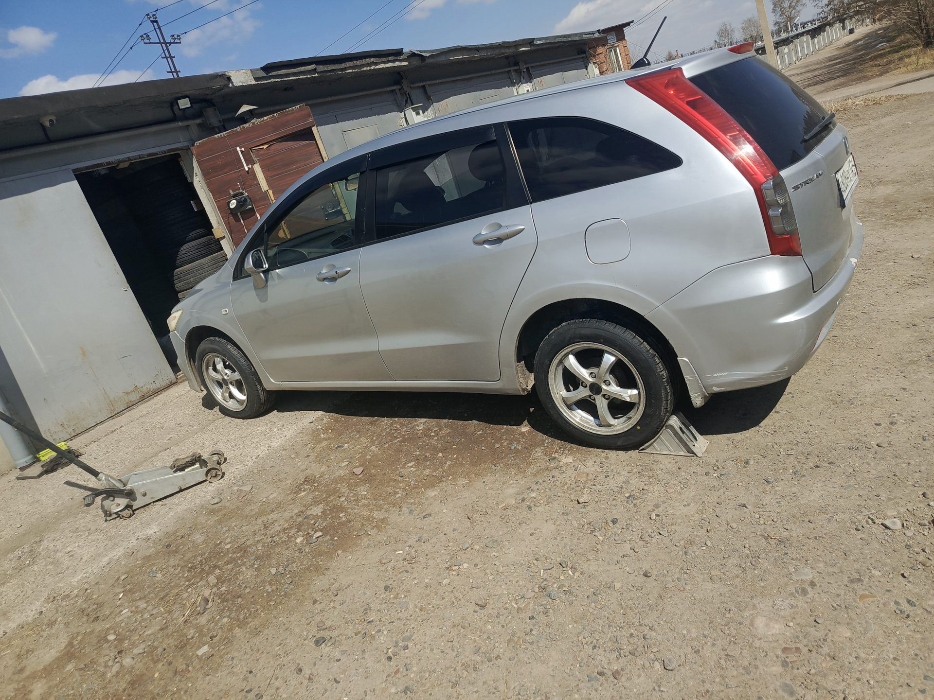 Просьба к СТРИМоводам RN6-RN9! — Honda Stream (RN6-9), 2 л, 2008 года | фотография | DRIVE2