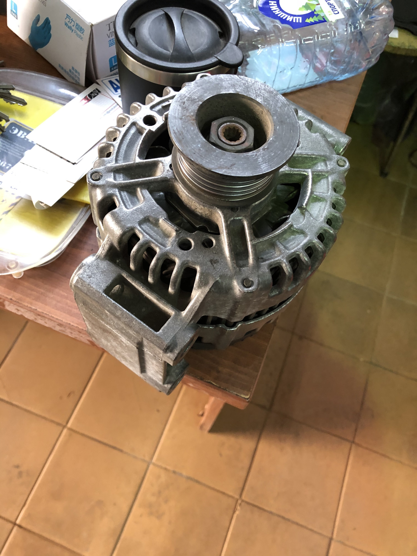 Обгонная муфта генератора Duratec HE 2.0 — замена — Ford Mondeo IV, 2 л ...