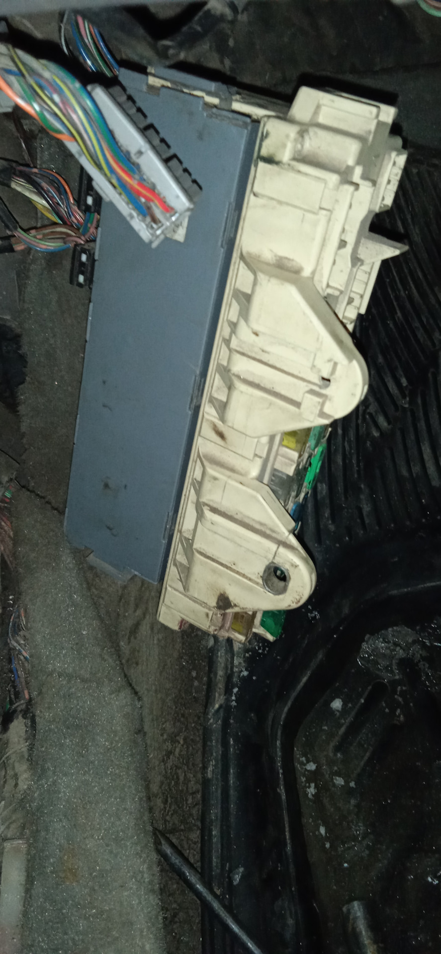 Блок комфорта вышел из чата. Часть1 — Mazda 626 IV (GE), 1,8 л, 1994 ...